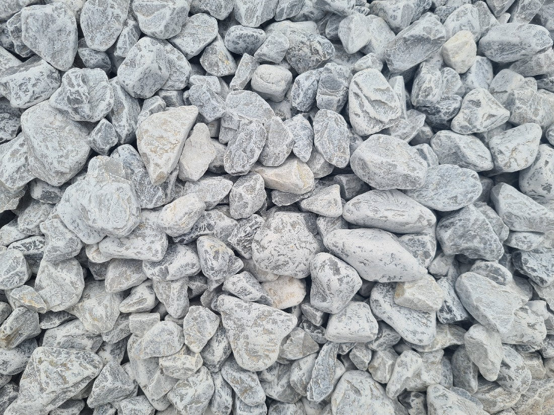 Decorative Aggregate - Hamptons Grey tumbled 40mm / m3 – Plateau ...